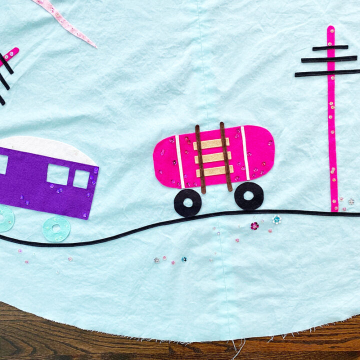 {Sewing} Workin' on the Railroad - The Dressed Aesthetic